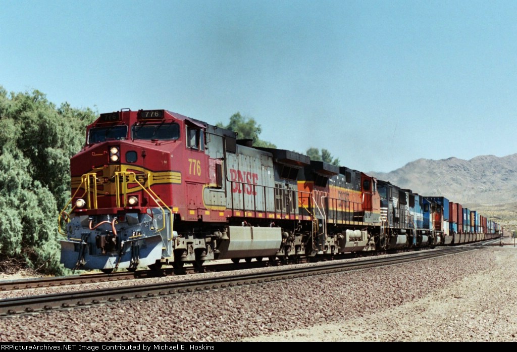 BNSF 776